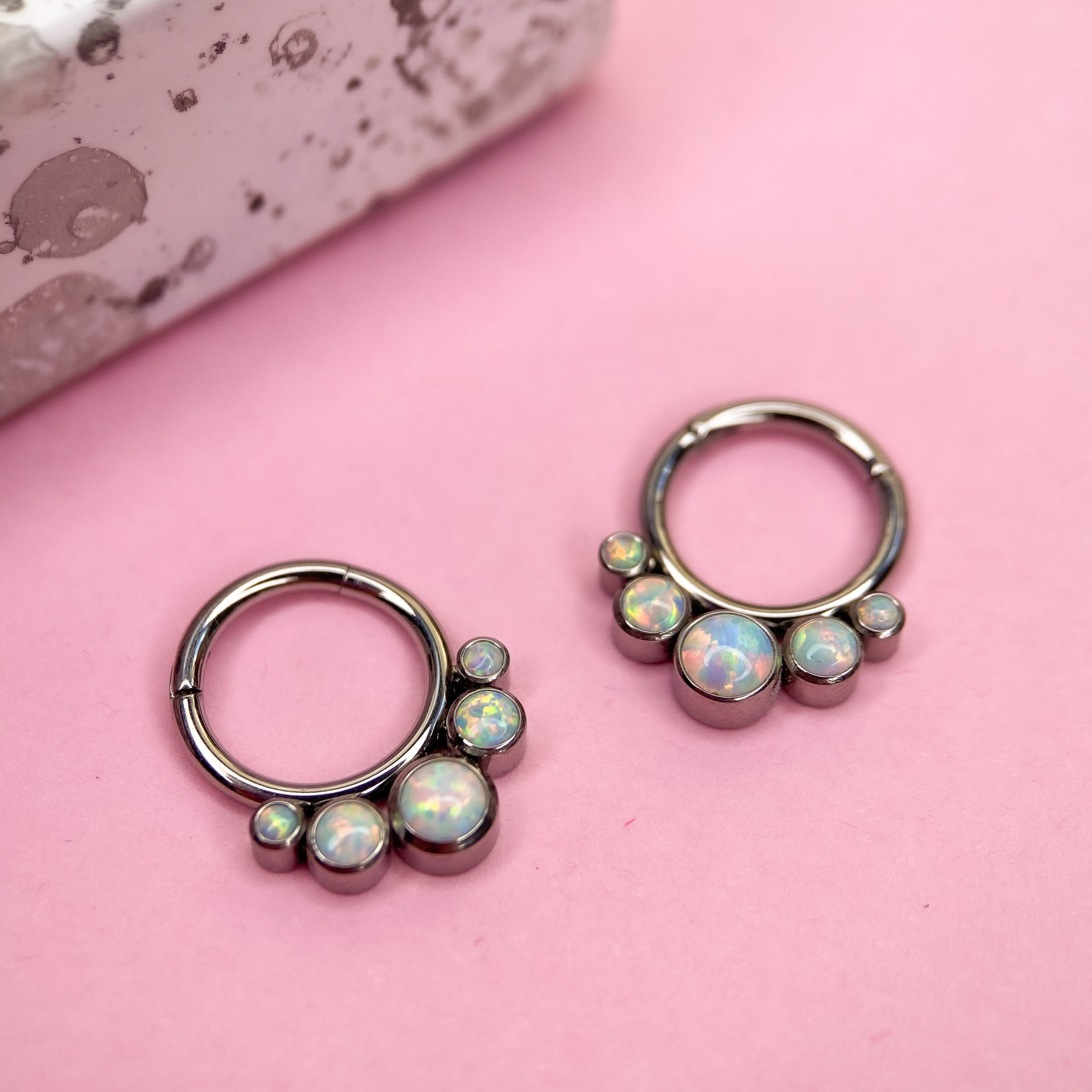 Piercings: Conheça a nova coleção Galaxy da Loka do Piercing - Blog ...